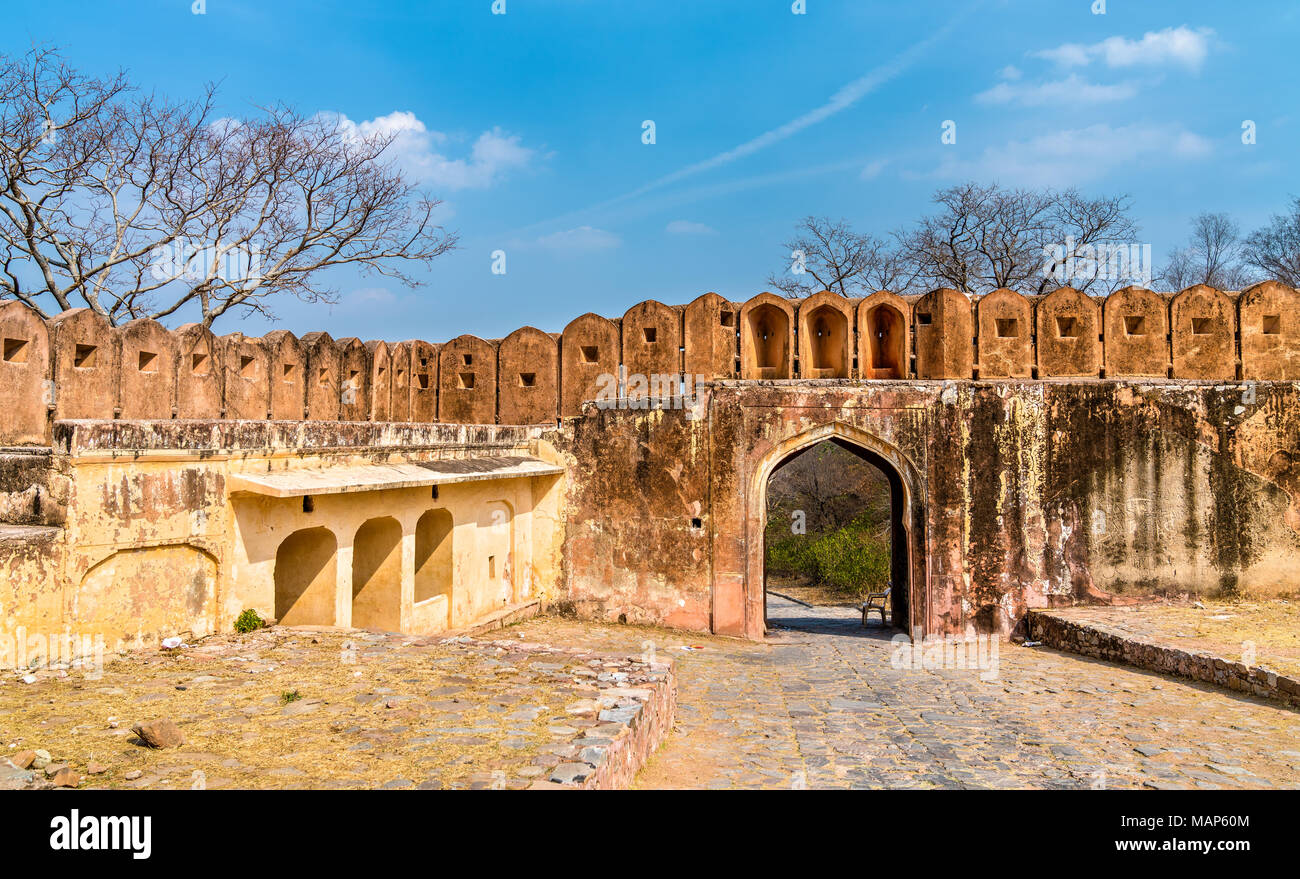 Gate of Jaigarh Fort in Jaipur - Rajasthan, India Stock Photo - Alamy