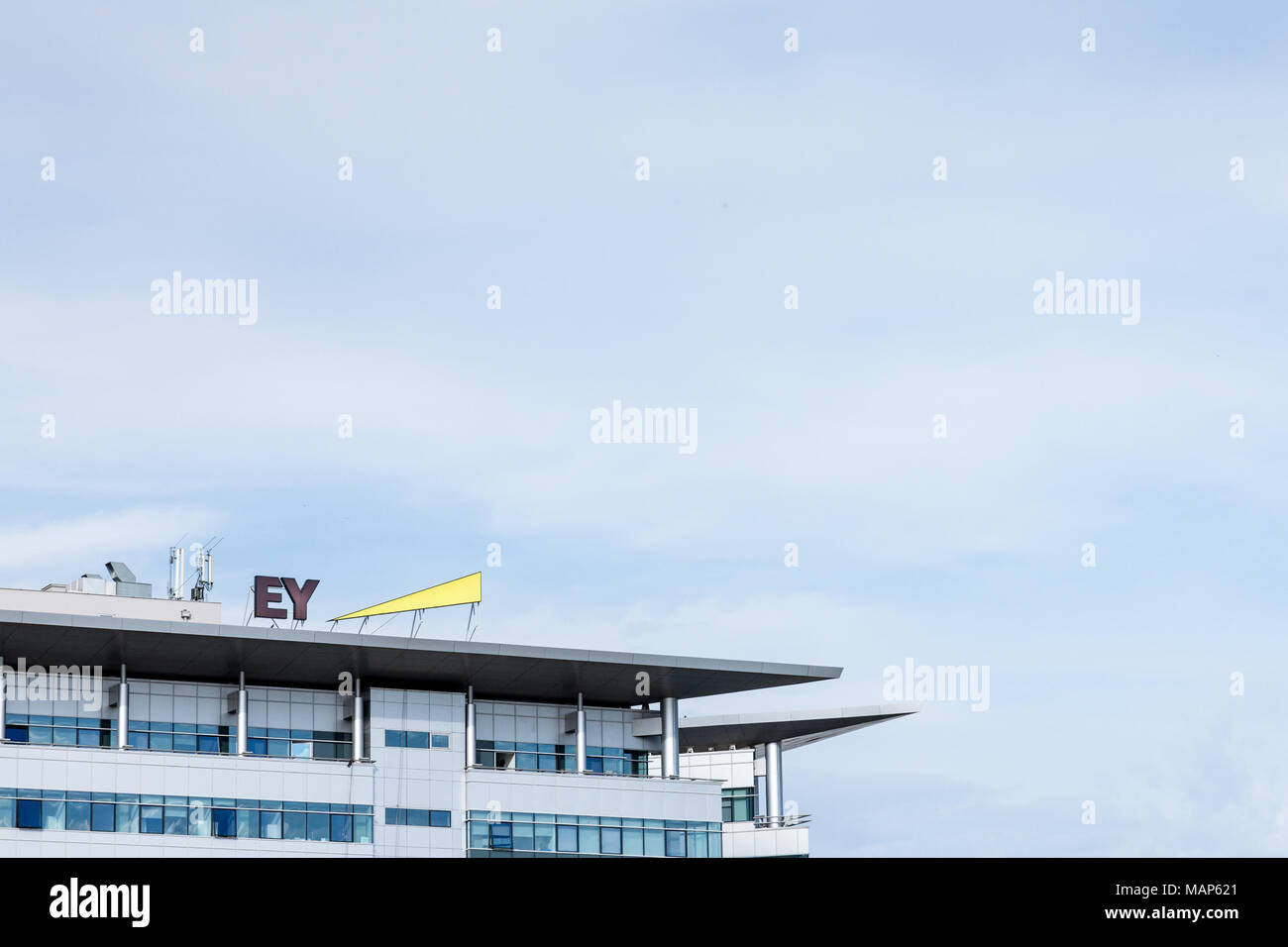Ernst and young logo hi-res stock photography and images - Alamy