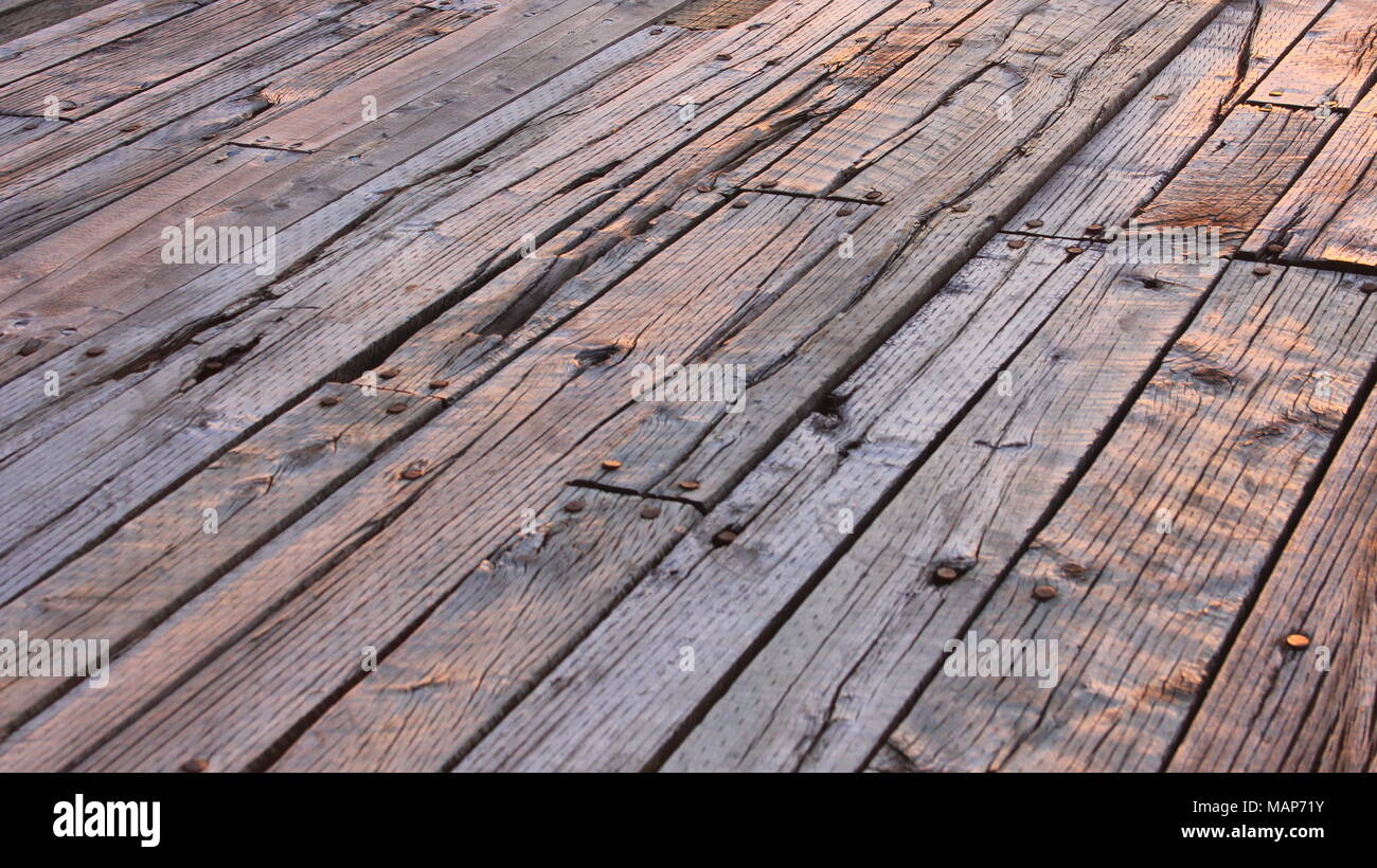 Planks with knots hi-res stock photography and images - Alamy