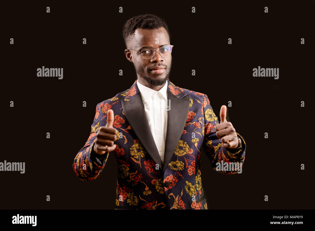 Singer showing thumbs up hi-res stock photography and images - Alamy