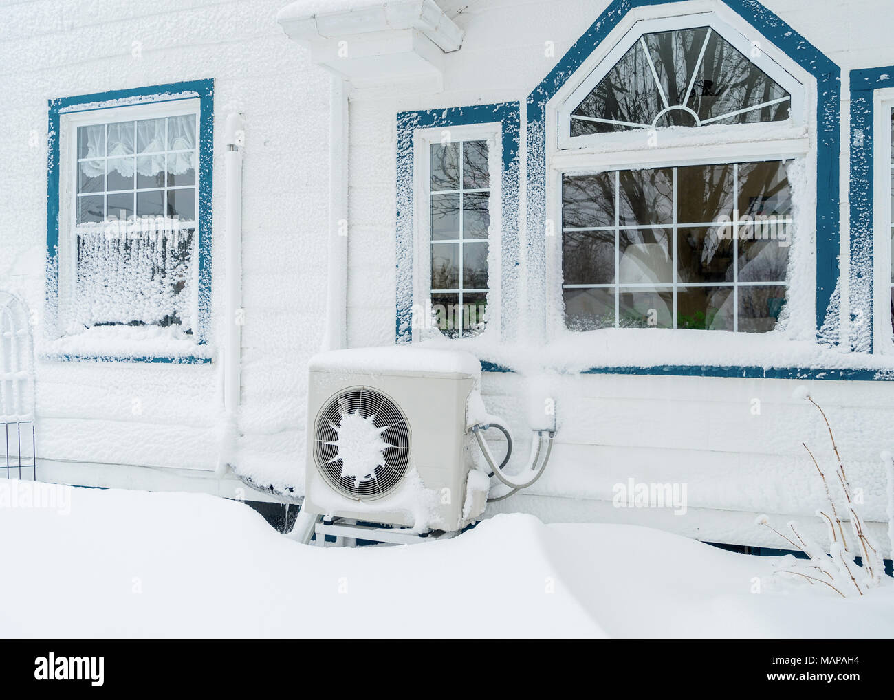 Heat pump hi-res stock photography and images - Alamy