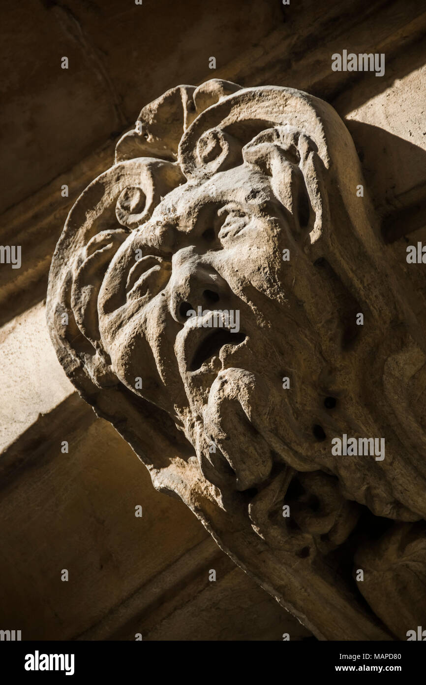 Medieval carved stone hi-res stock photography and images - Alamy