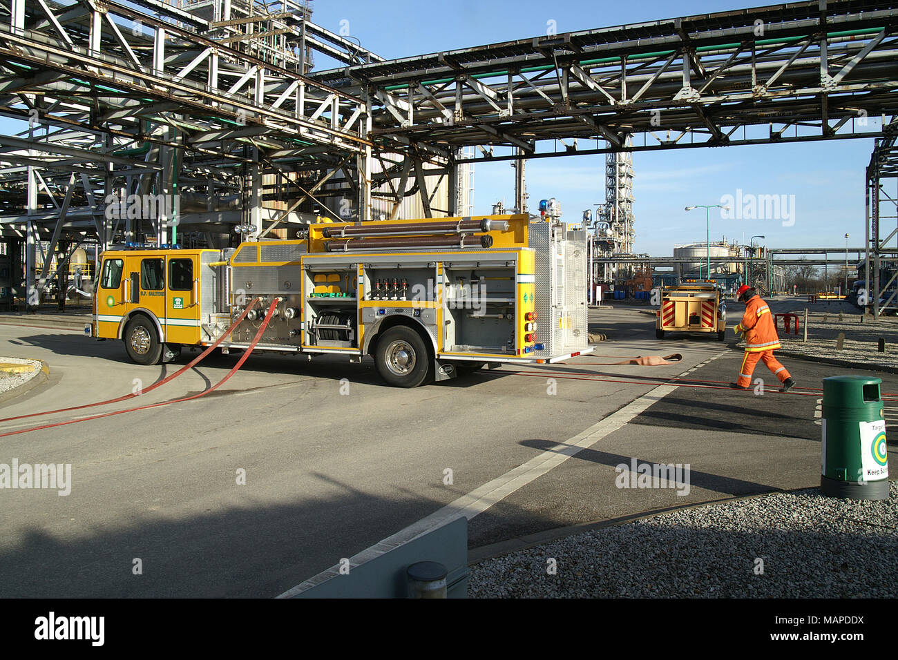 Industrial crew hi-res stock photography and images - Alamy