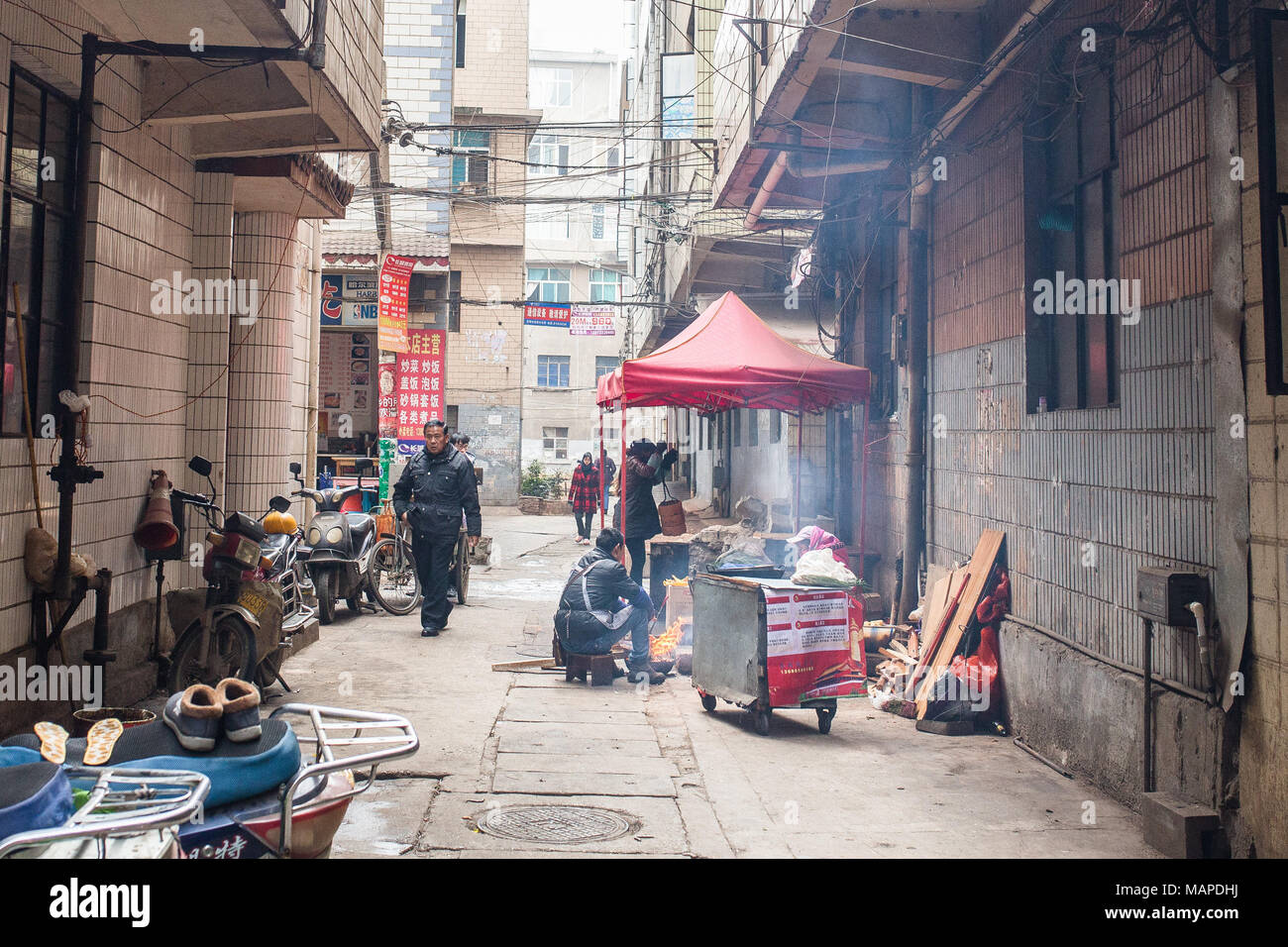 poor street in China Stock Photo - Alamy