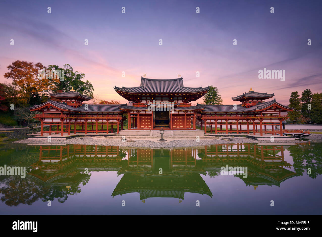 Byodoin temples hi-res stock photography and images - Alamy