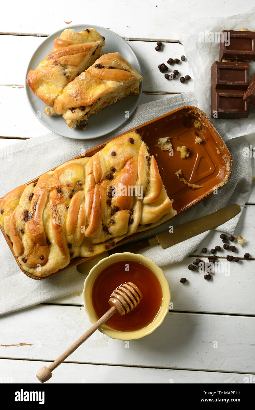 Brioche chocolate honey cake hi-res stock photography and images - Alamy