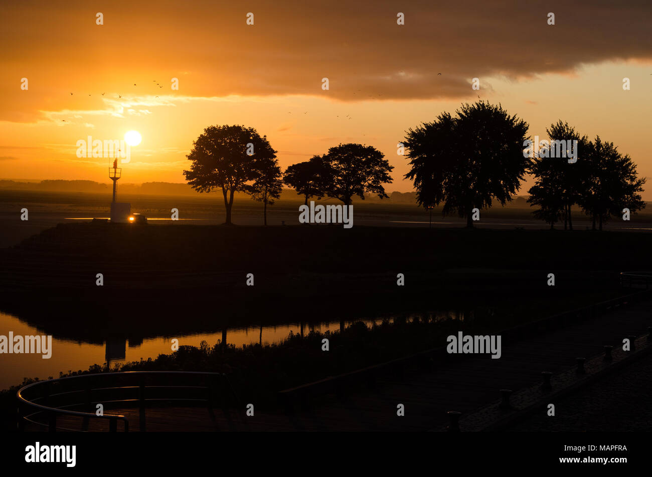 Saint valery france hi-res stock photography and images - Alamy