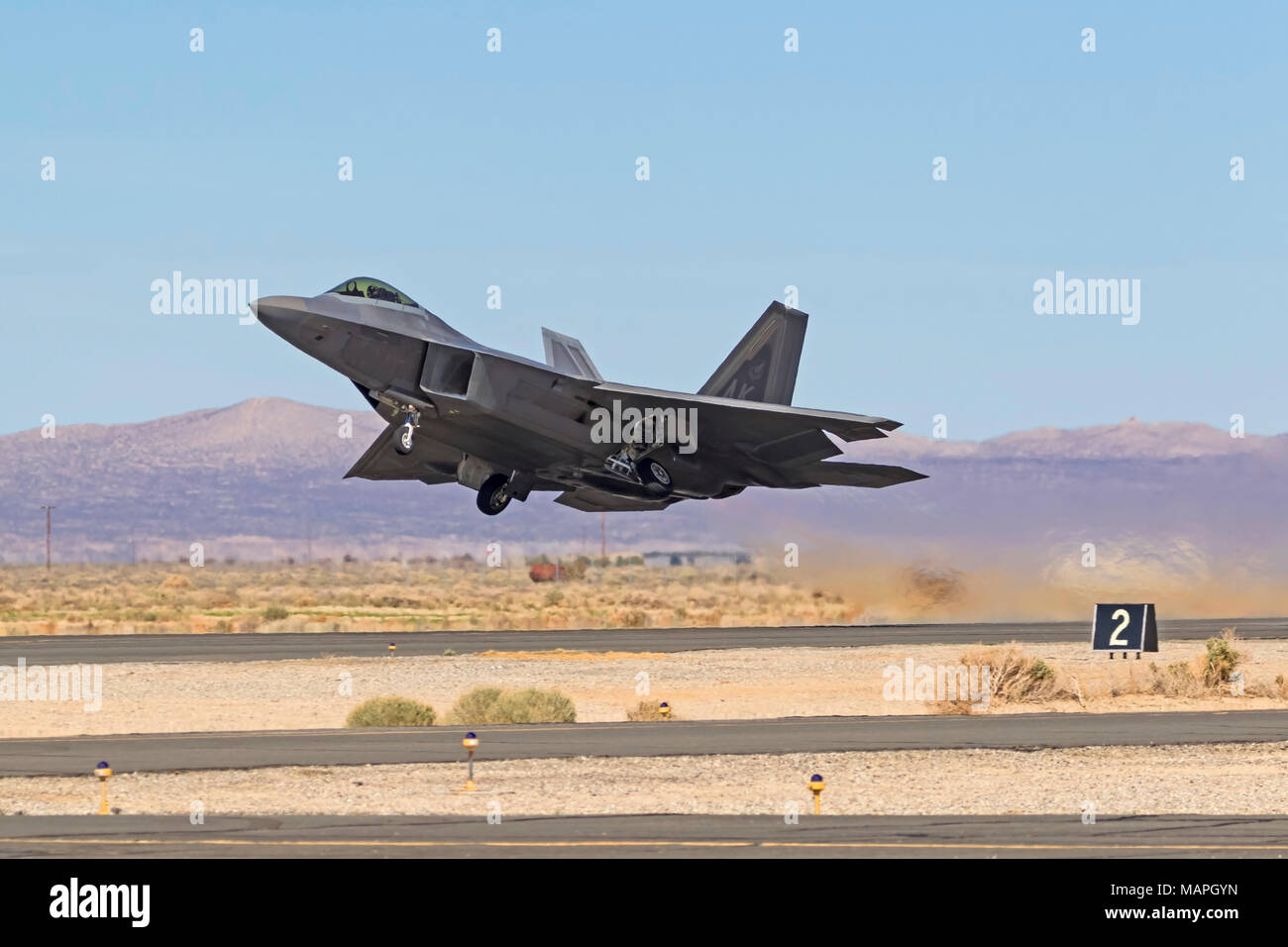 Airplane F-22 Raptor stealth jet fighter Stock Photo - Alamy