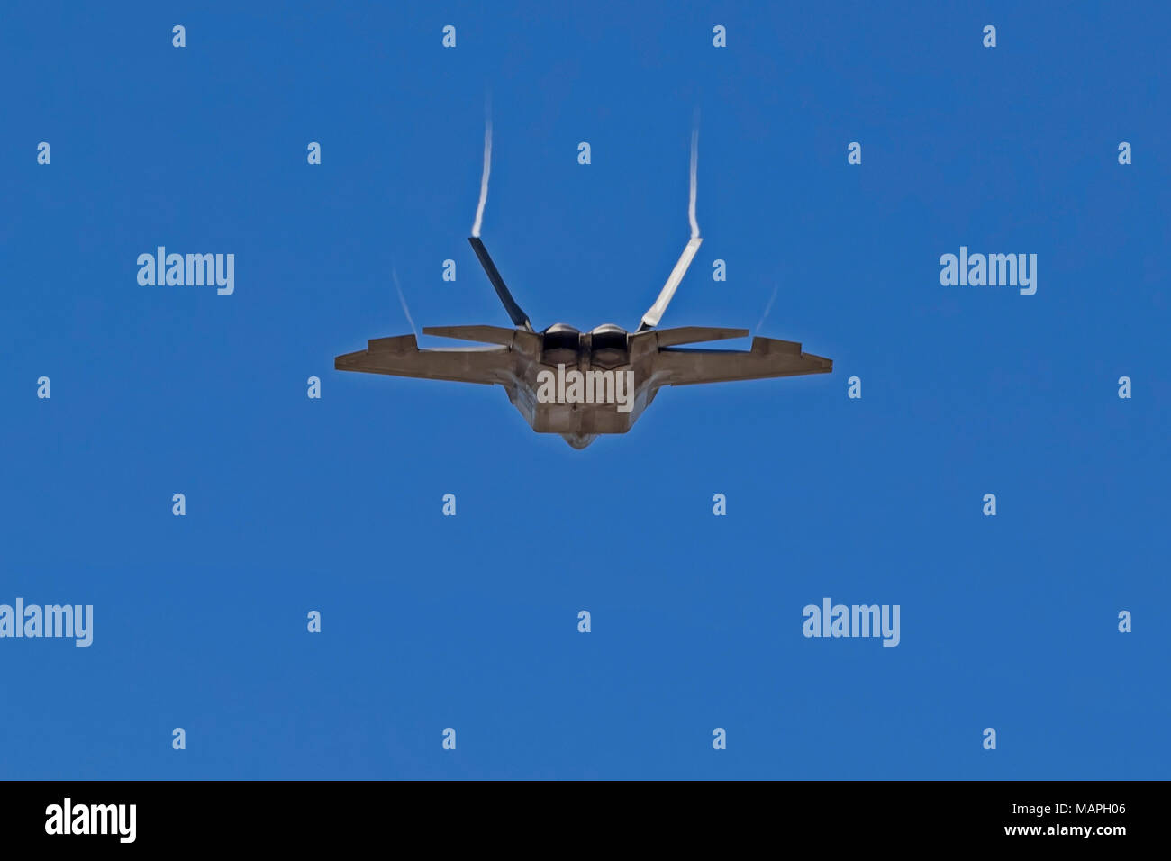 Airplane F-22 Raptor stealth jet fighter Stock Photo - Alamy
