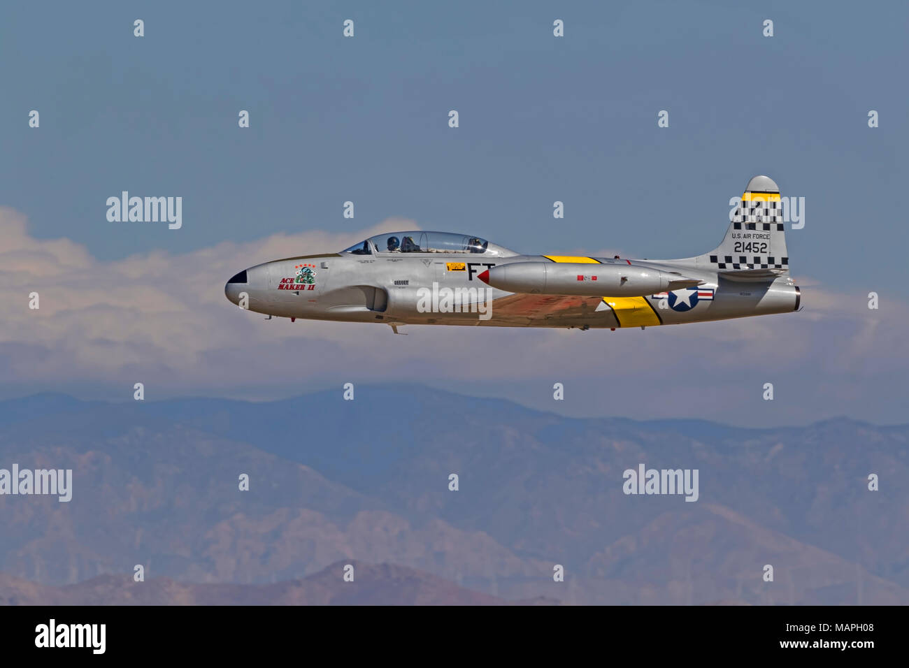 Early jet engine hi-res stock photography and images - Alamy