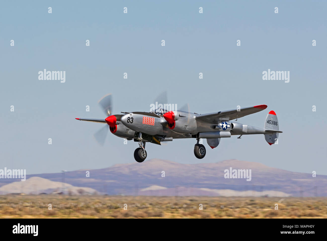 Airplane vintage WWII P-38 Lightning fighter aircraft Stock Photo - Alamy