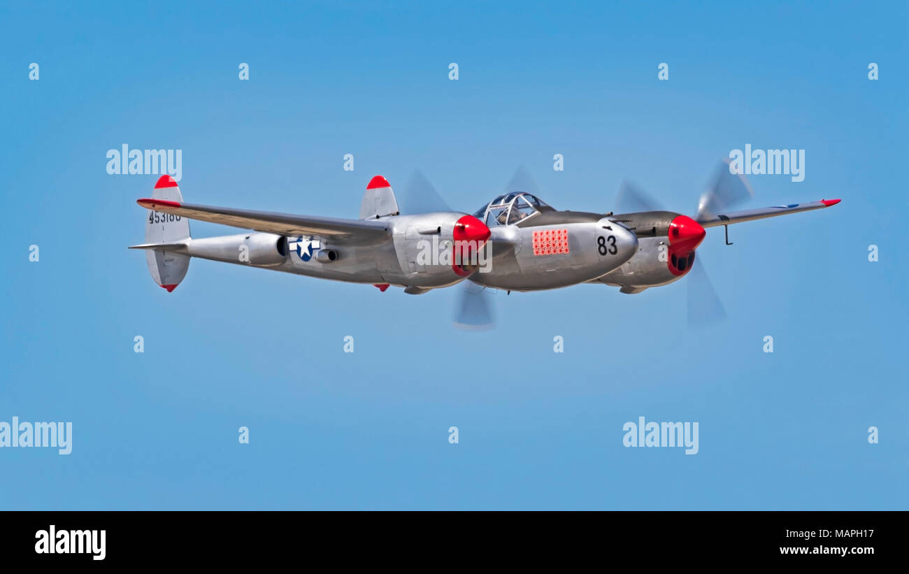 Airplane vintage WWII P-38 Lightning fighter aircraft Stock Photo - Alamy