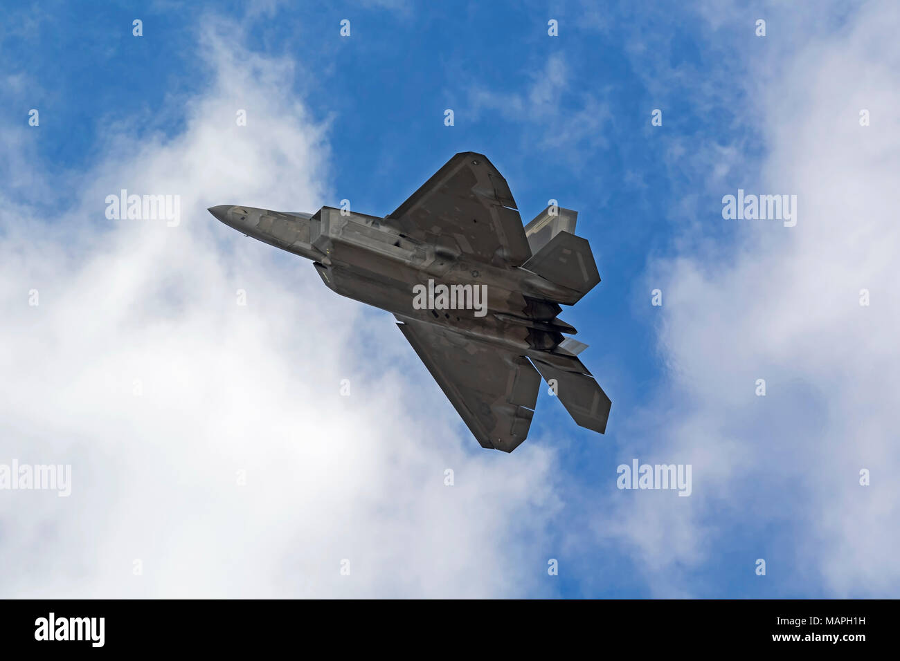 Airplane F-22 Raptor stealth jet fighter Stock Photo - Alamy