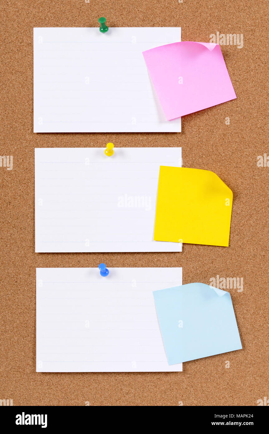 Postit notes on a notice board hi-res stock photography and images - Alamy