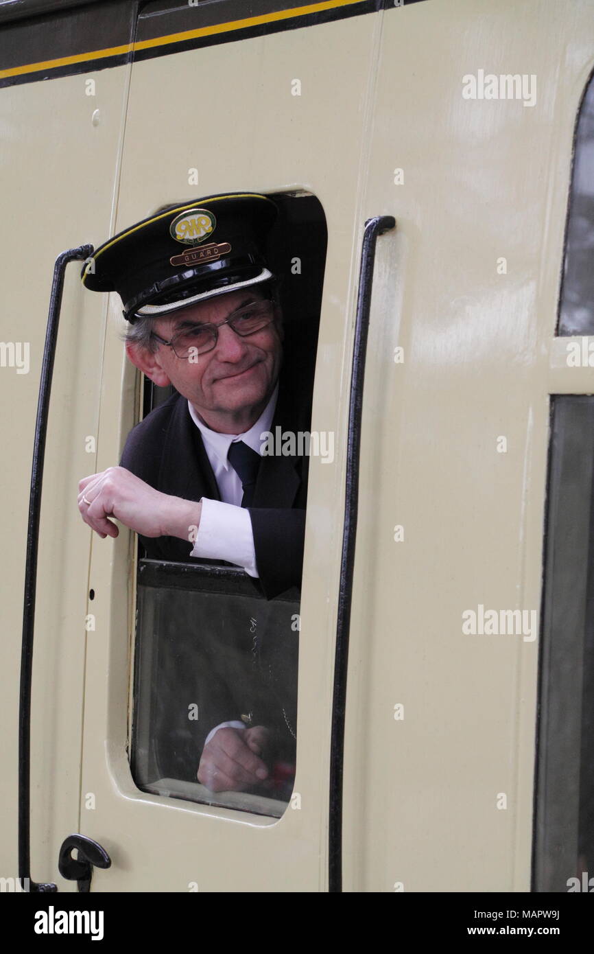 Gwr uniform hi-res stock photography and images - Alamy