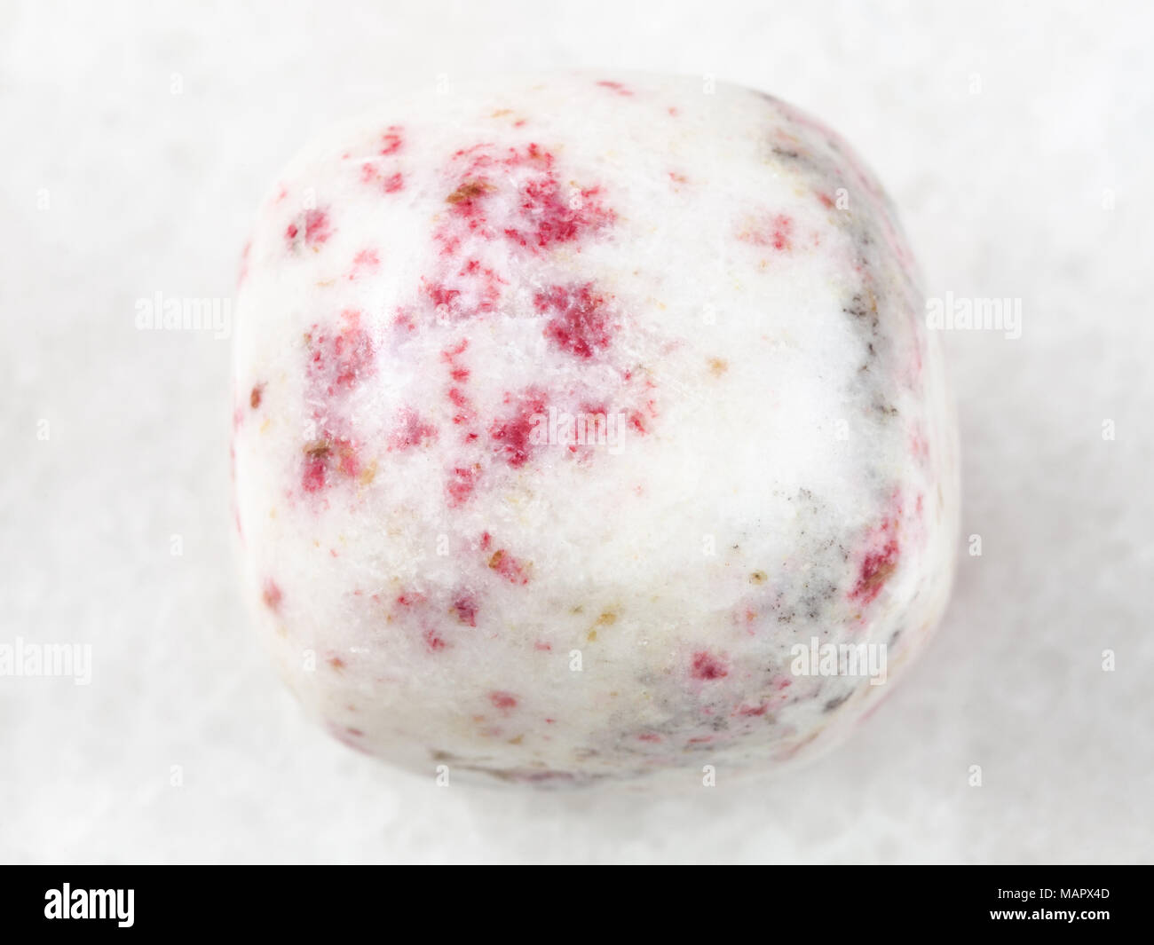 Cinnabar rock mineral crystal hi-res stock photography and images - Alamy