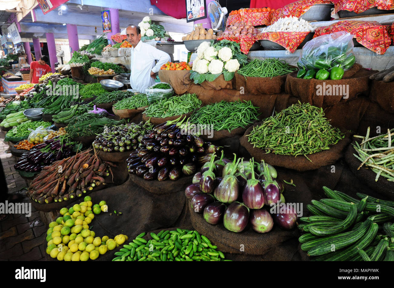 Bhuj market hi-res stock photography and images - Alamy