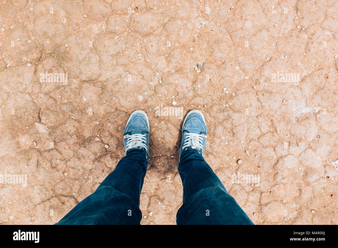 Looking down building feet hi-res stock photography and images - Alamy