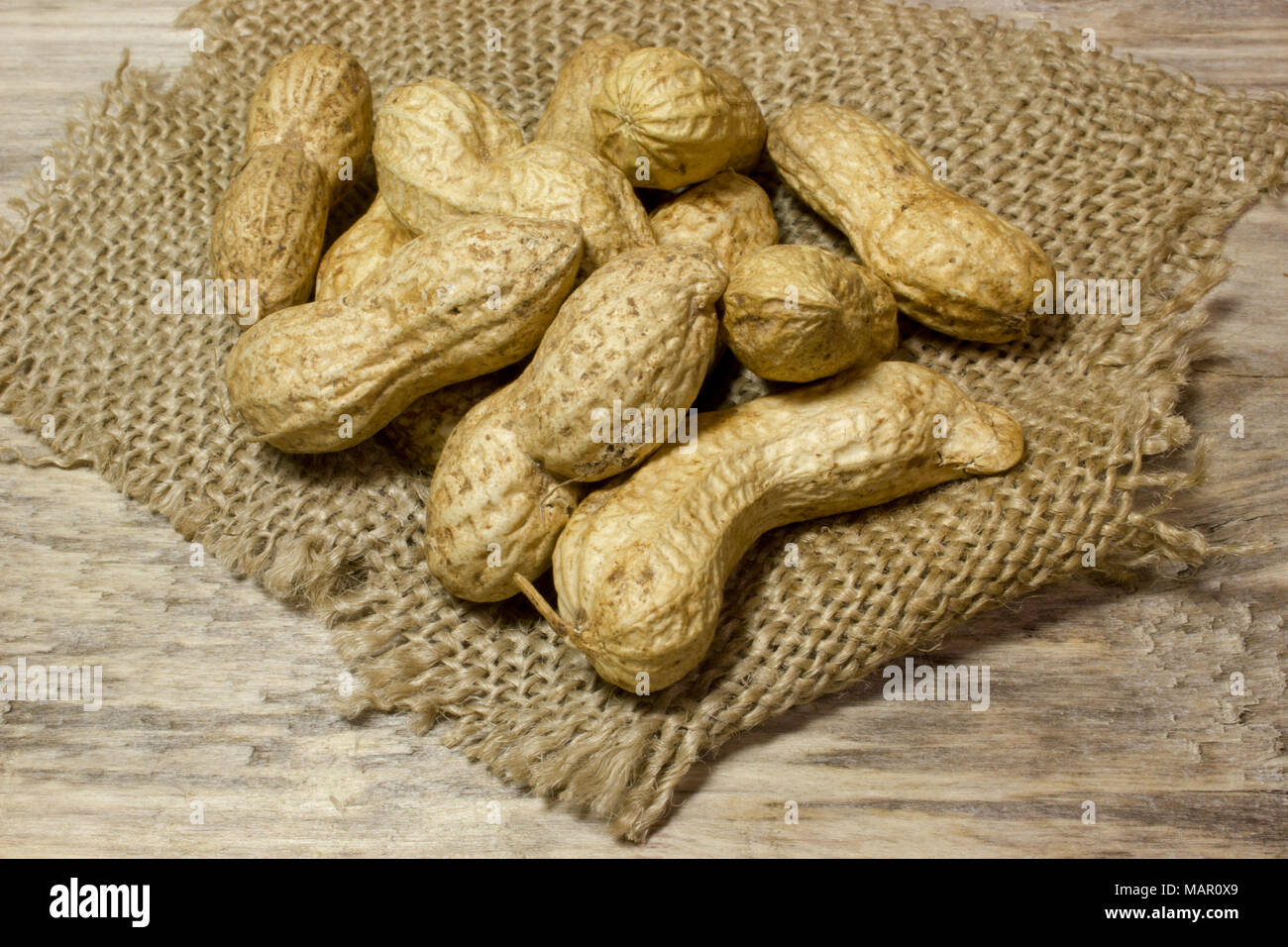 Peanuts in shell Stock Photo - Alamy