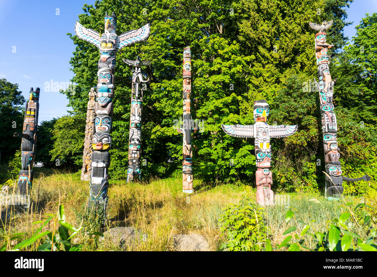 First nations totems hi-res stock photography and images - Alamy