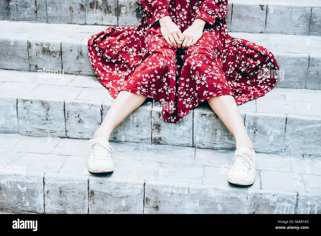girl suffering from fear, beautiful young asian girl sitting alone ...