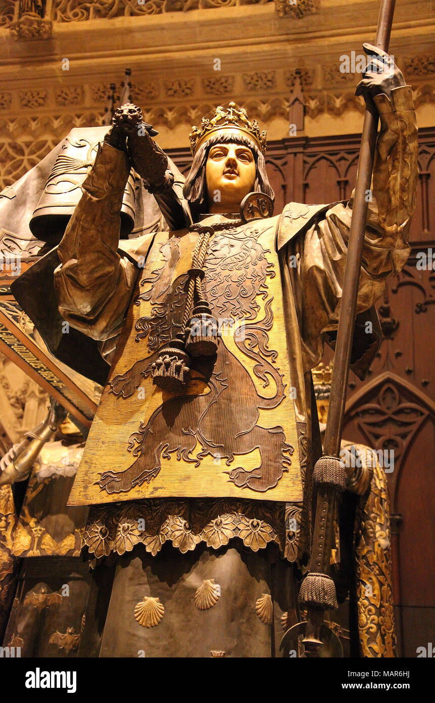 Tomb of Christopher Columbus in Seville Cathedral Stock Photo - Alamy