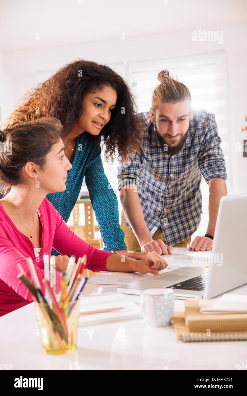 Software company brainstorming hi-res stock photography and images - Alamy