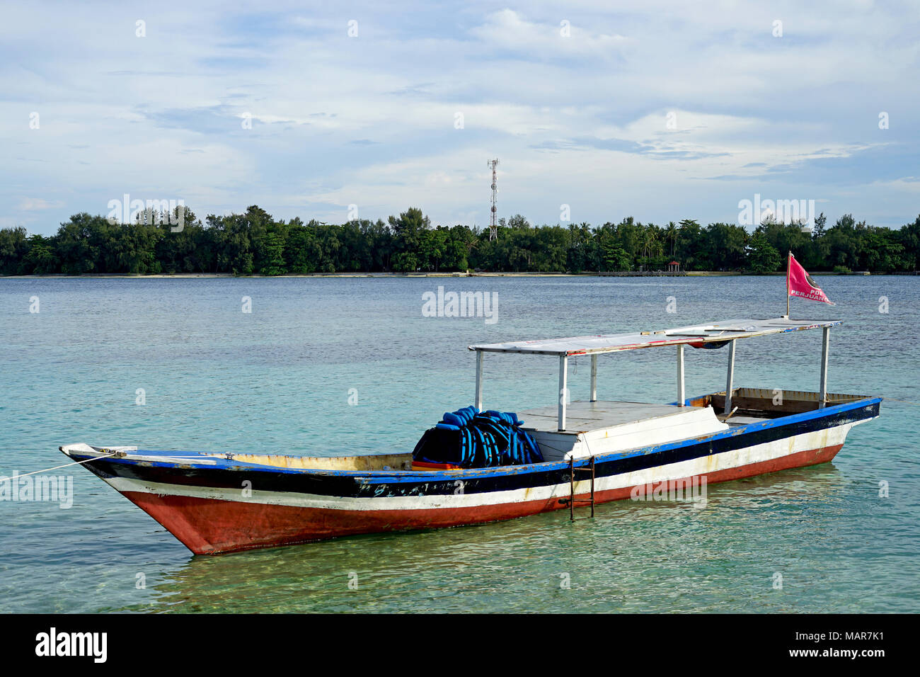 Perahu Wisata Boat, Harapan Island Beach, Kepulauan Seribu, Jakarta ...