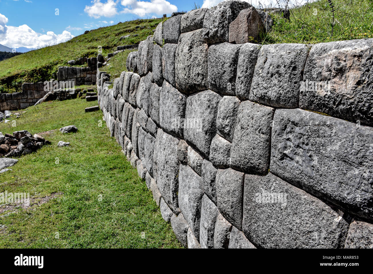 Inca stone walls at the Sacsayhuaman archaeological site, Cusco (Cuzco ...