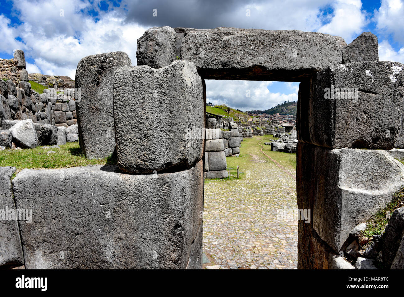 Inca stone walls at the Sacsayhuaman archaeological site, Cusco (Cuzco ...