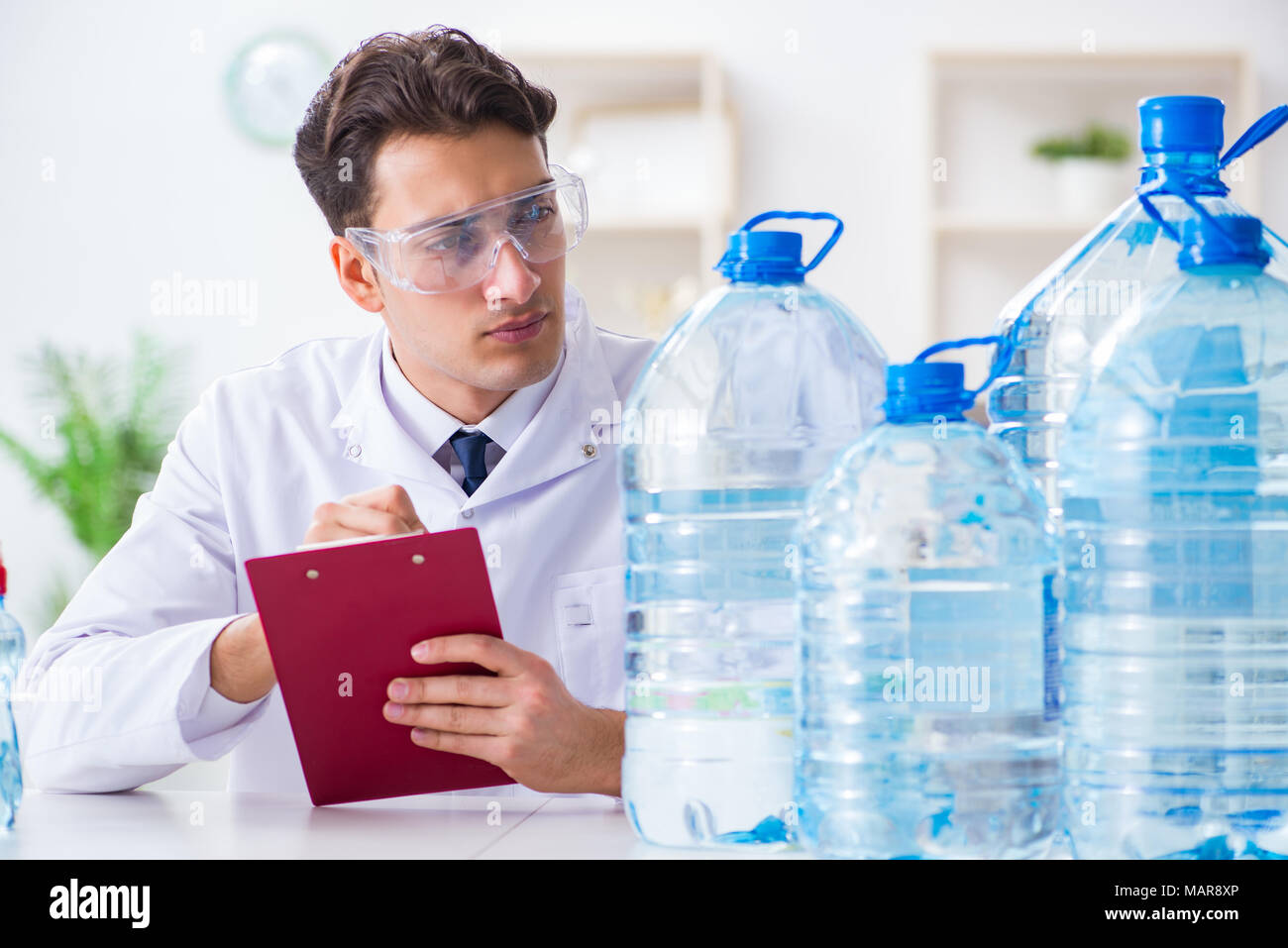 Testing lab mineral water hi-res stock photography and images - Alamy