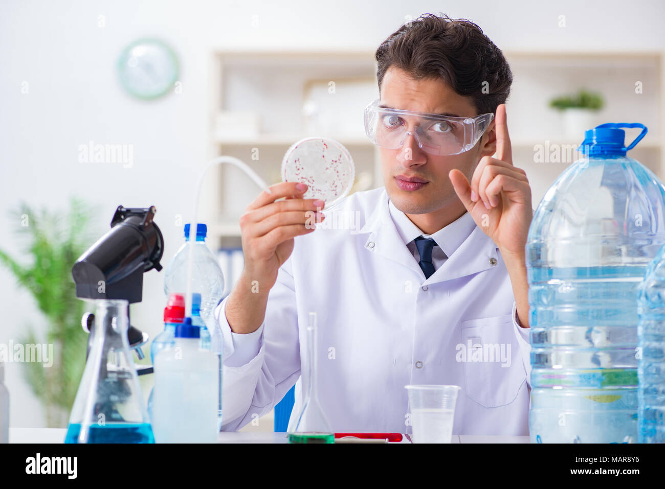 Lab assistant testing water quality Stock Photo - Alamy