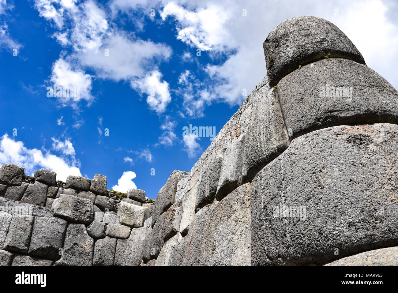 Inca stone walls at the Sacsayhuaman archaeological site, Cusco (Cuzco ...