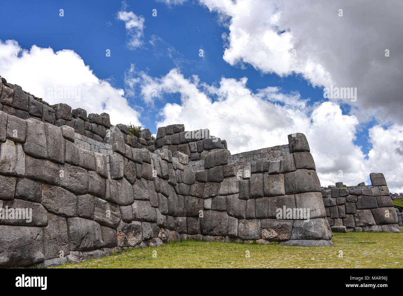 Inca stone walls at the Sacsayhuaman archaeological site, Cusco (Cuzco ...