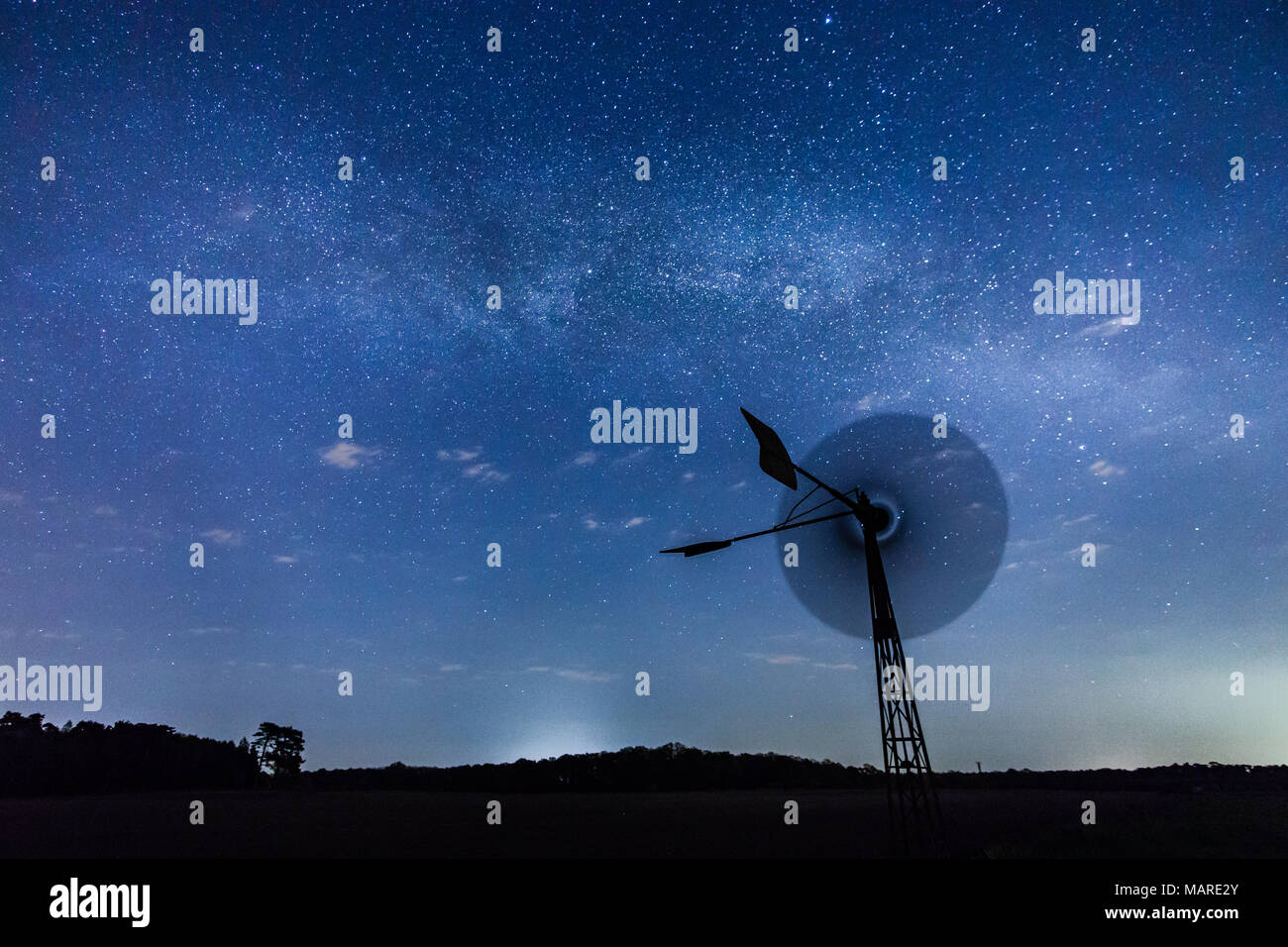 Milky way galaxy andromeda hi-res stock photography and images - Alamy