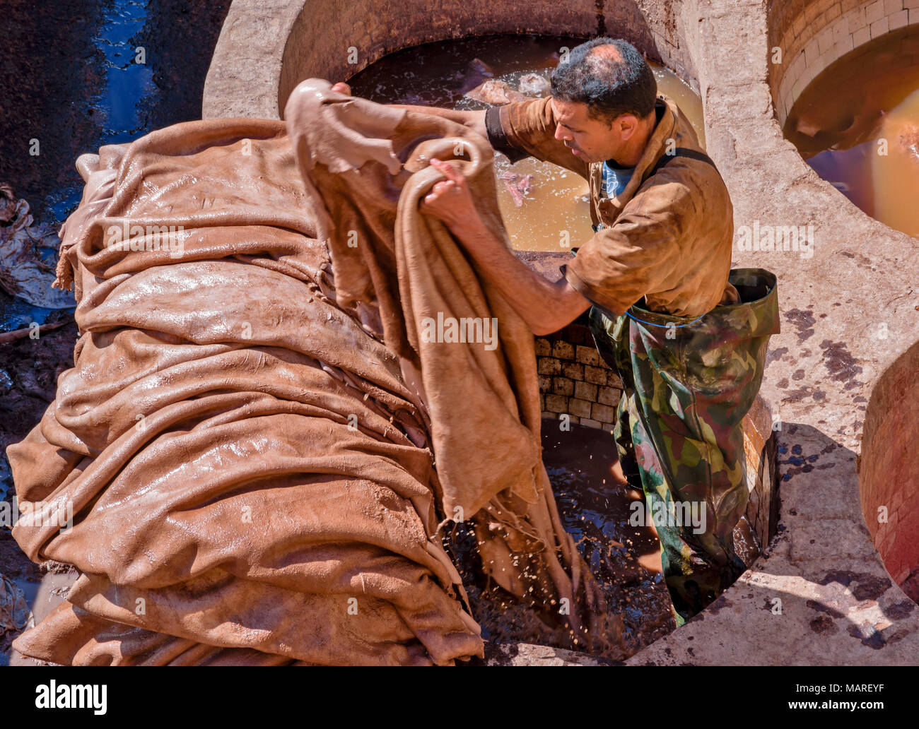 Heaving hi-res stock photography and images - Alamy