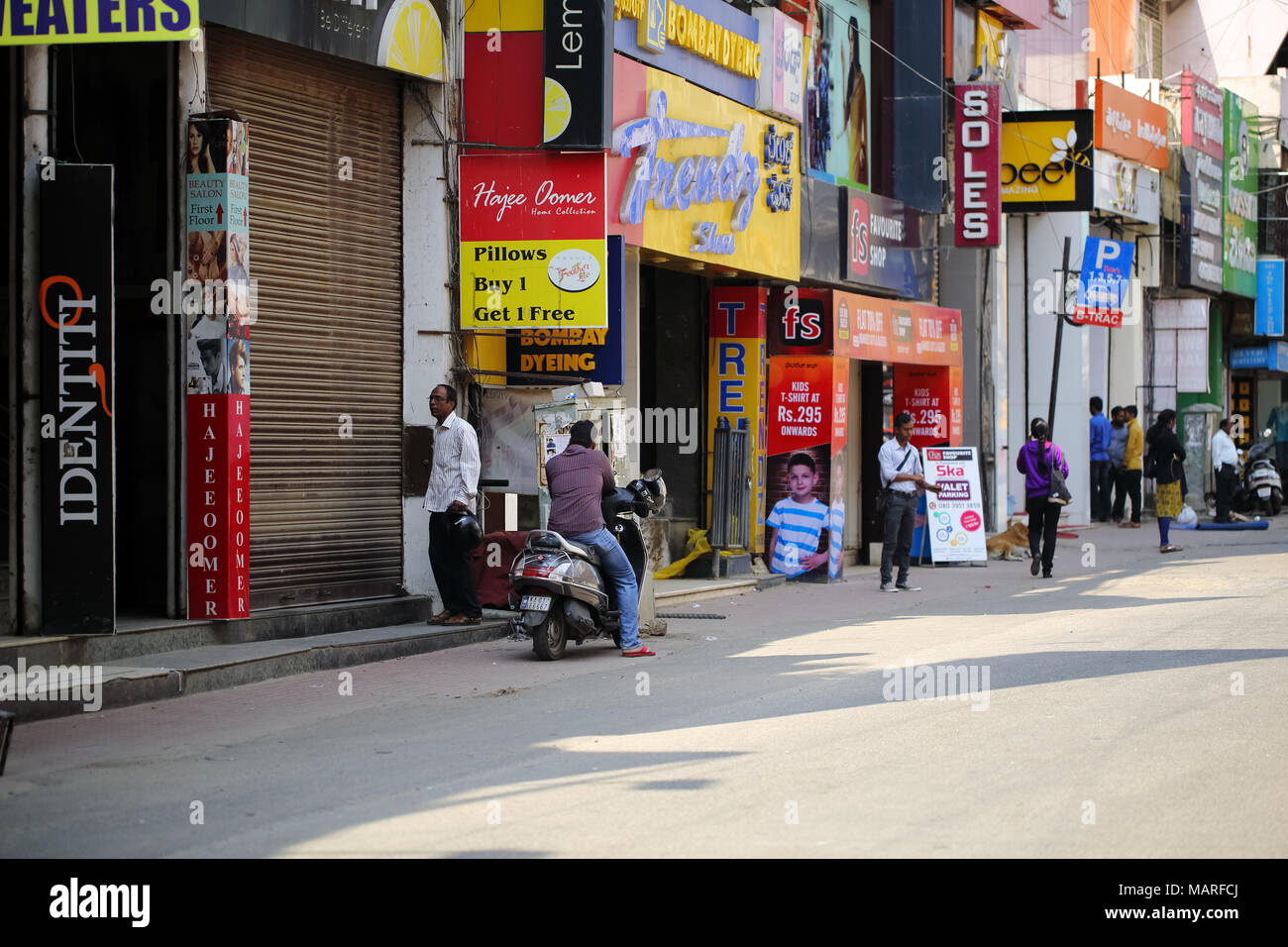 Commercial street bangalore hi-res stock photography and images - Alamy