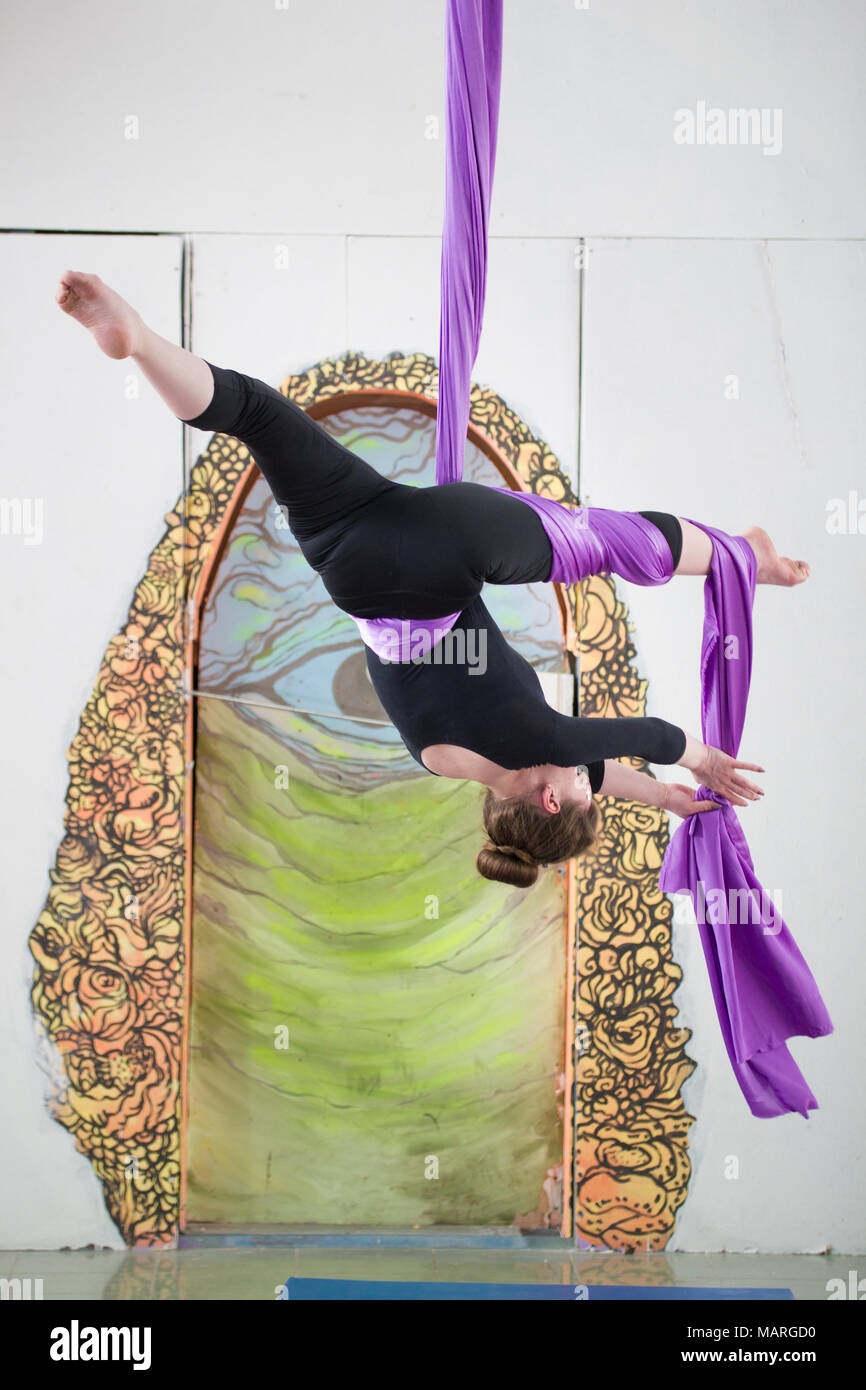 Aerial Silk Dance High Resolution Stock Photography and Images - Alamy