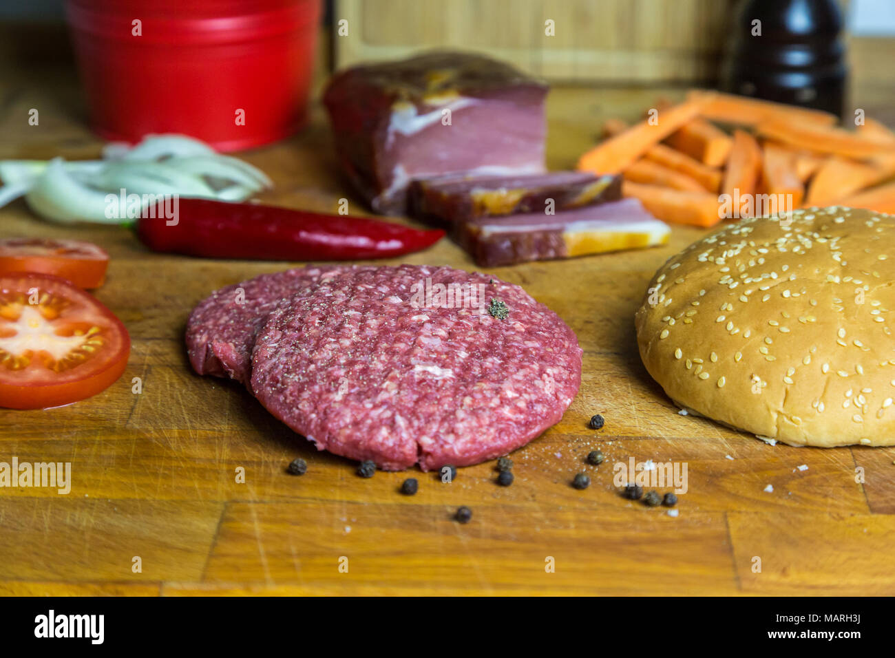 Doing a Hamburger at Home Stock Photo - Alamy