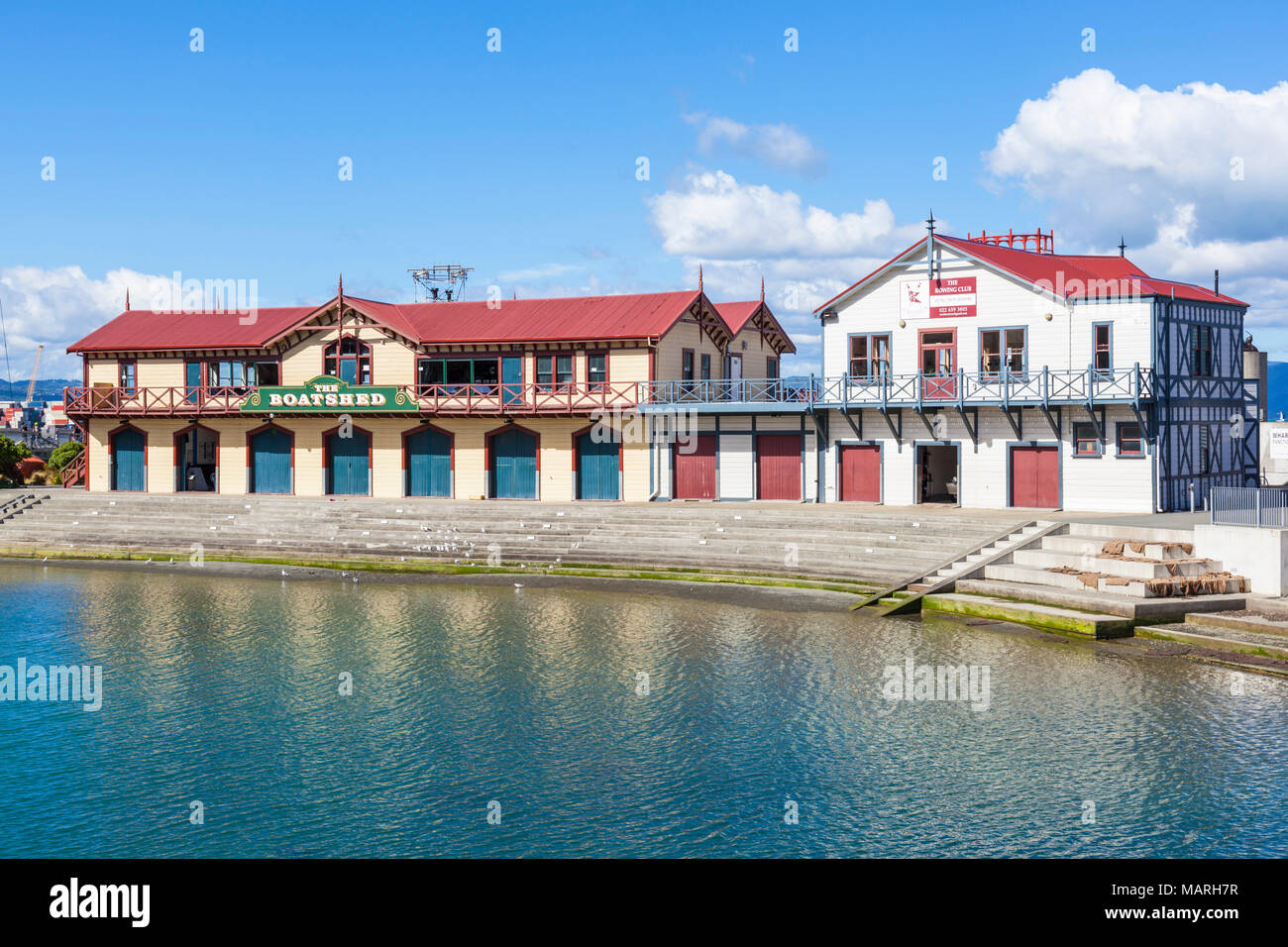 NEW ZEALAND WELLINGTON NEW ZEALAND The boatshed and Wellington Rowing ...