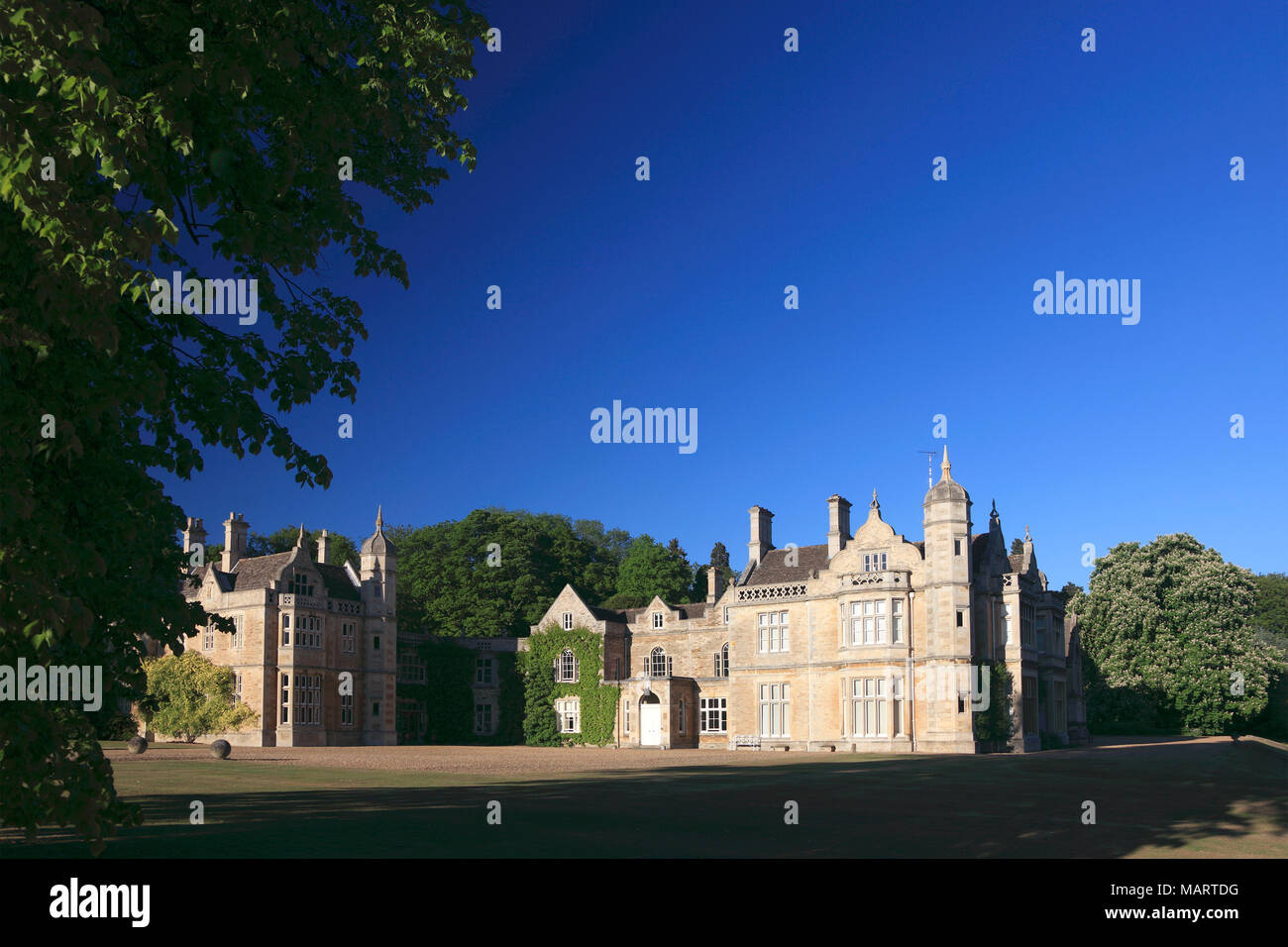 Exton park estate hi-res stock photography and images - Alamy