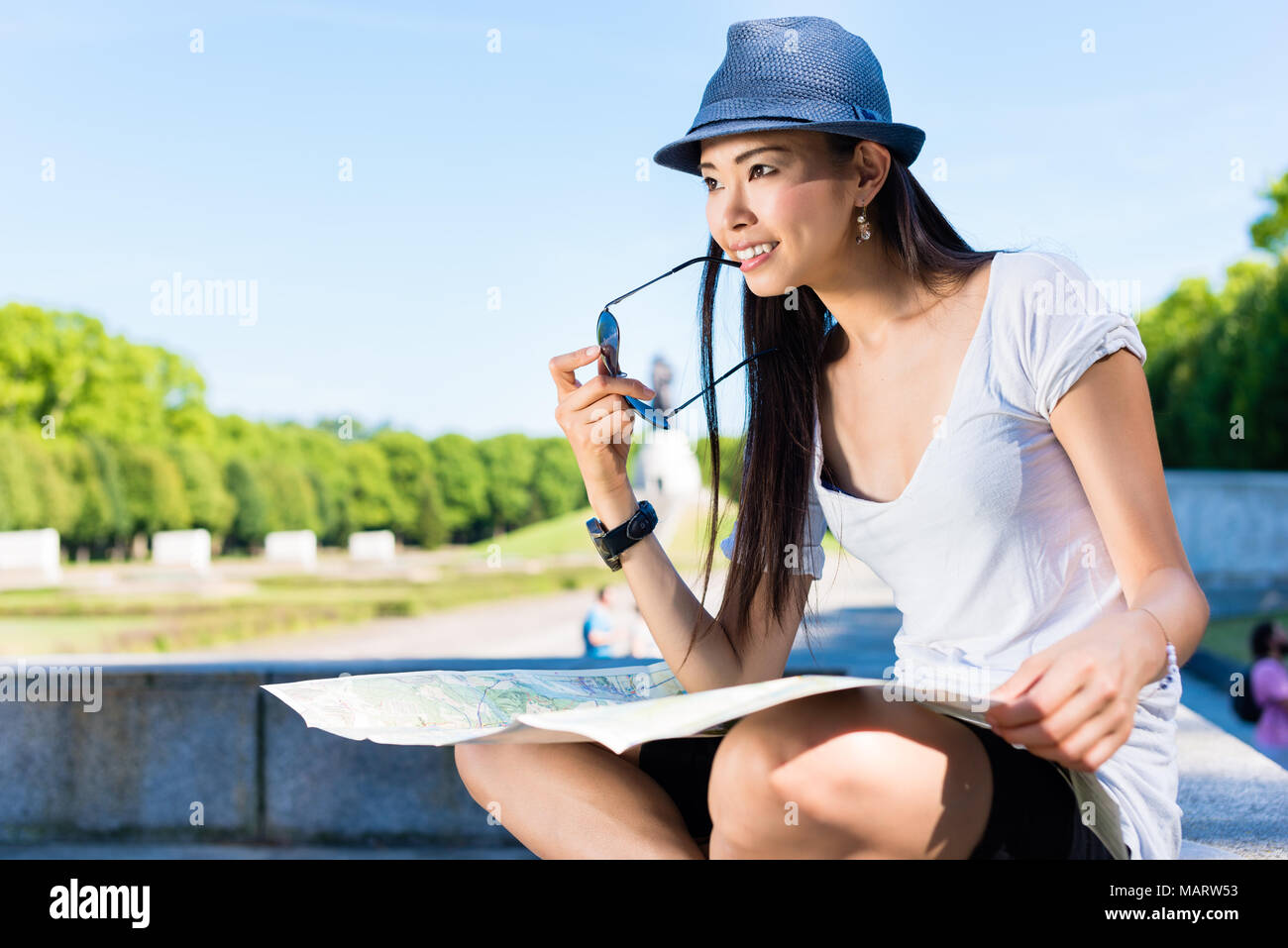 Happy female asian tourist hi-res stock photography and images - Alamy