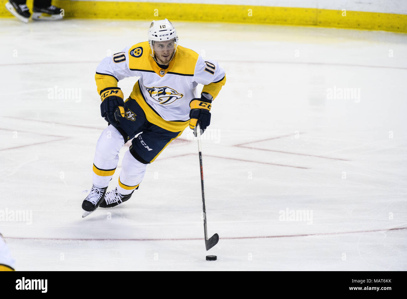 Sunrise, Florida, USA. 3rd Apr, 2018. 10 Sissons moving down the ice during the Panthers v ...