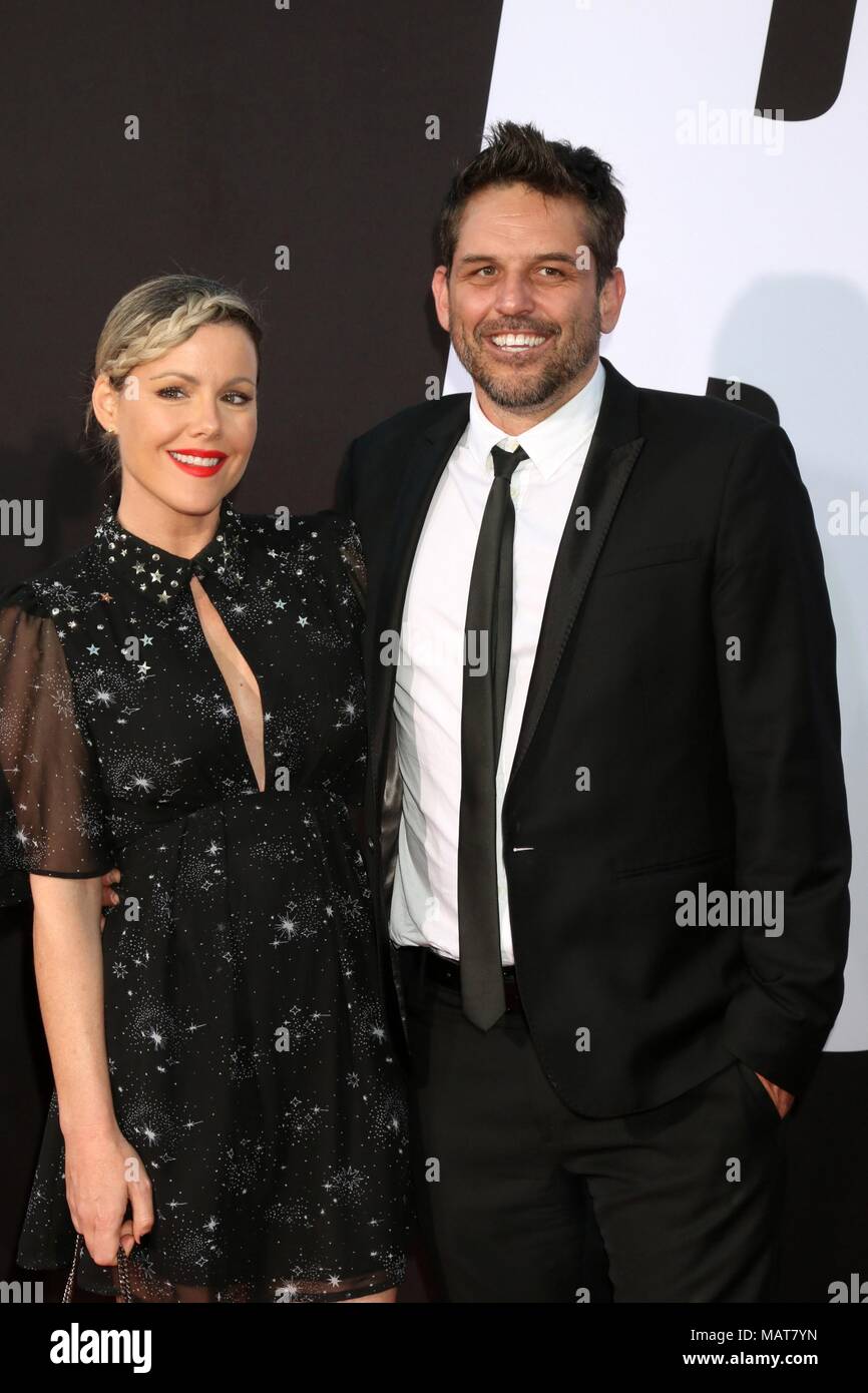 Los, CA. 3rd Apr, 2018. Kathleen Robertson, Chris Cowles at arrivals ...