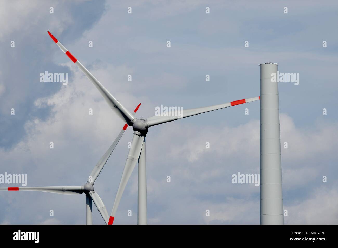 Wind turbine device converts kinetic hi-res stock photography and ...