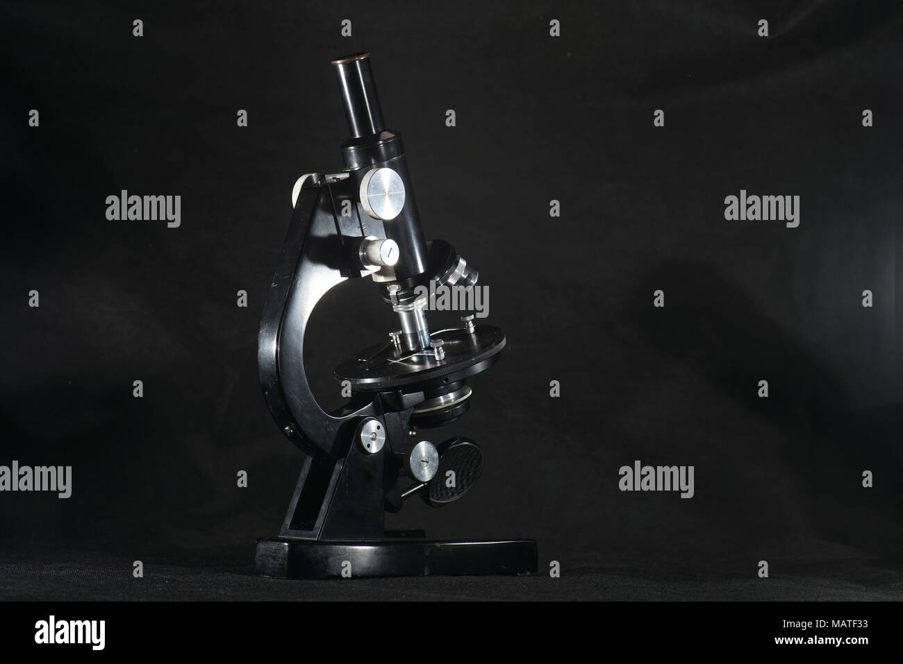 Old microscope in top quality fully functional Stock Photo - Alamy