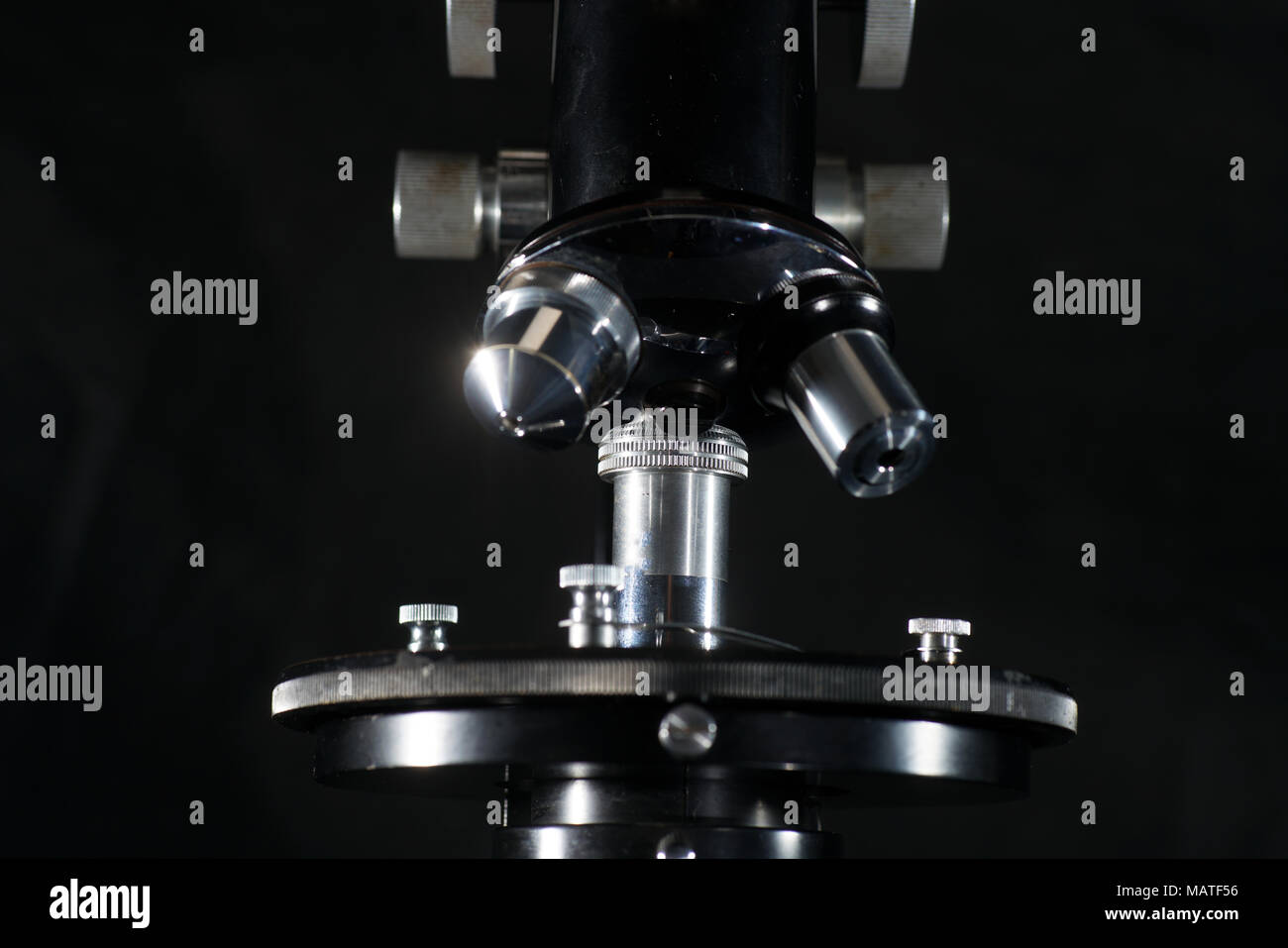 Old microscope in top quality fully functional Stock Photo - Alamy