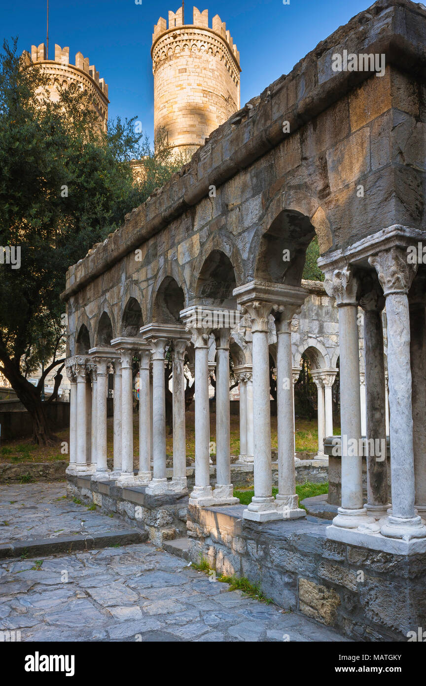 Sant' Andrea Cloister, detail of 12th century monastery cloisters in ...