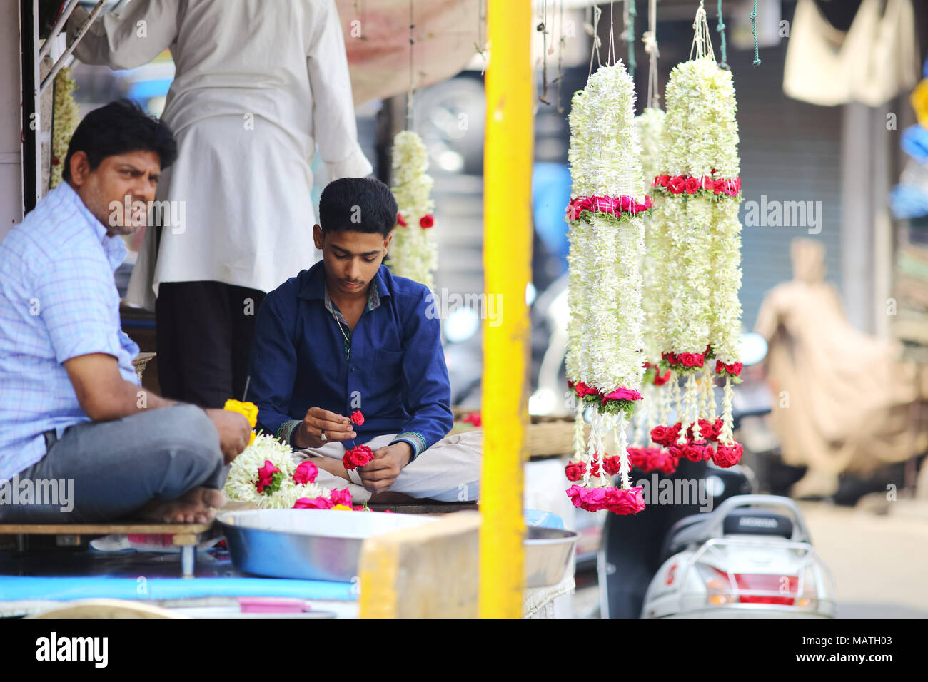 Roadside sellers hi-res stock photography and images - Alamy