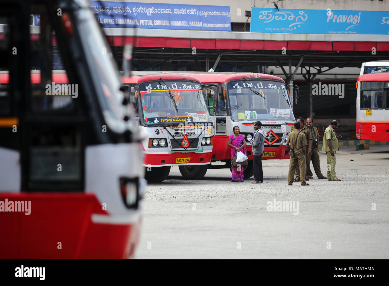 Bus conductors hi-res stock photography and images - Alamy